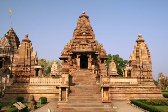 รูปภาพLaksman – เลือกดูภาพถ่ายสต็อก เวกเตอร์ และวิดีโอ2,524 | Adobe Stock