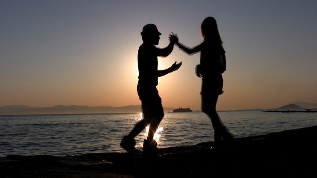 Salsa Dancing Beach Images – Browse 1,500 Stock Photos, Vectors, and ...