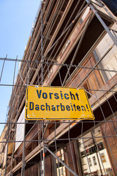 Dacharbeiten Ohne Gerust Strafe