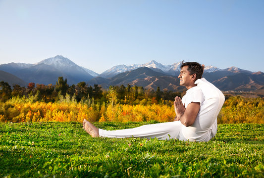 Shirasana Images – Browse 12 Stock Photos, Vectors, and Video | Adobe Stock