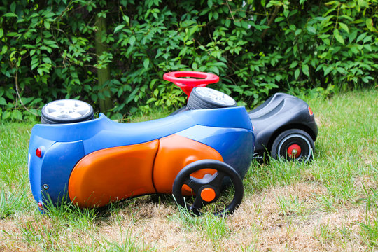 DIE 154 BESTEN BILDER, STOCK-FOTOS UND -VEKTORGRAFIKEN ZU „Bobbycar ...