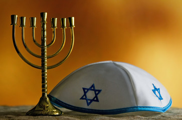 Cerca immagini: "copricapo ebraico"