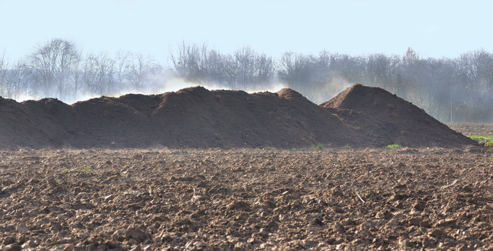 รูปภาพFumier – เลือกดูภาพถ่ายสต็อก เวกเตอร์ และวิดีโอ650 | Adobe Stock