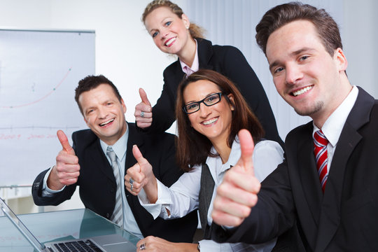 Daumen Hoch Images – Browse 28,204 Stock Photos, Vectors, and Video ...