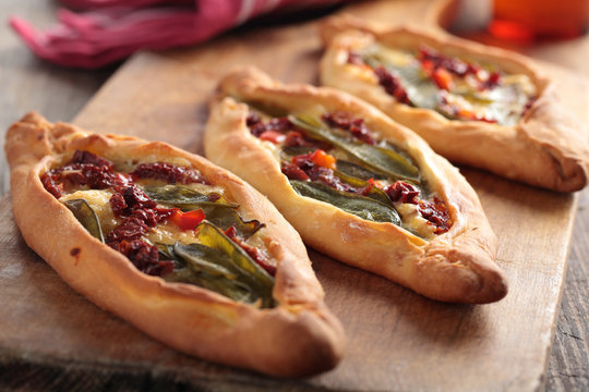 Imágenes de Pide: descubre bancos de fotos, ilustraciones, vectores y ...