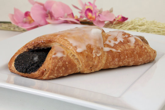 Mohn-Nuss-Plunder Images – Browse 8 Stock Photos, Vectors, and Video ...