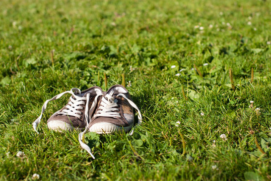 รูปภาพUnlaced – เลือกดูภาพถ่ายสต็อก เวกเตอร์ และวิดีโอ698 | Adobe Stock