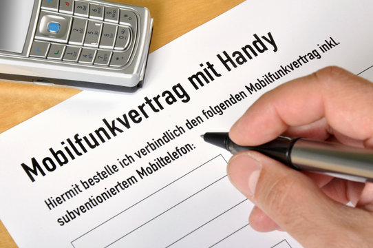 Mobilfunkvertrag Images – Browse 97 Stock Photos, Vectors, and Video ...