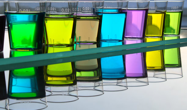 Chemiekalien Bilder – Durchsuchen 161 Archivfotos, Vektorgrafiken und ...