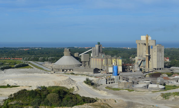 「Cimenterie」の画像 - 133 件の Stock 写真、ベクターおよびビデオ | Adobe Stock