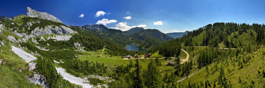 Tauplitz-Bilder: Stock-Fotos & -Videos. | Adobe Stock