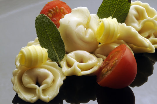 รูปภาพCapellettis – เลือกดูภาพถ่ายสต็อก เวกเตอร์ และวิดีโอ14 | Adobe Stock