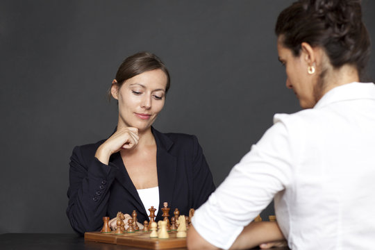 รูปภาพSchach – เลือกดูภาพถ่ายสต็อก เวกเตอร์ และวิดีโอ9,679 | Adobe Stock