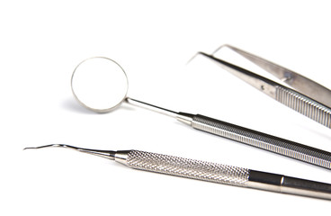 Bilder und Videos suchen: "zahnarzt instrumente"