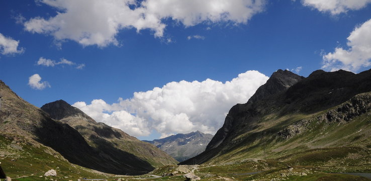 「Julierpass」の画像 - 2,419 件の Stock 写真、ベクターおよびビデオ | Adobe Stock