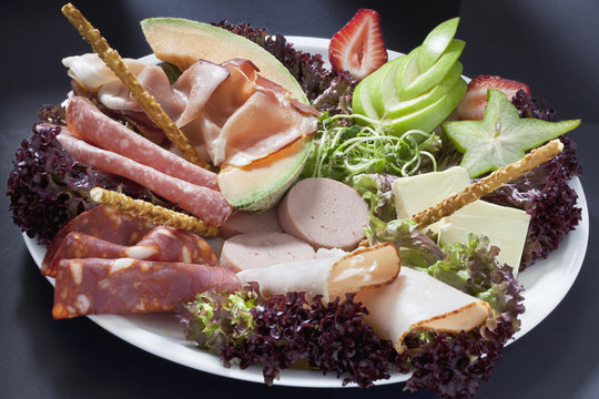 Wurstteller bilder – Bläddra bland 311 stockfoton, vektorer och videor ...