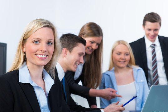 Personalversammlung Bilder – Durchsuchen 1,491 Archivfotos, Vektorgrafiken und Videos | Adobe Stock