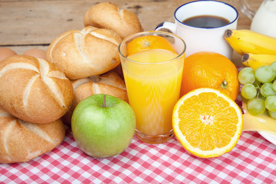 Zerealien Bilder – Durchsuchen 995 Archivfotos, Vektorgrafiken und ...