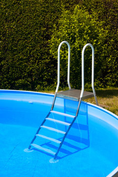 Schwimmpool Images – Browse 45 Stock Photos, Vectors, and Video | Adobe ...