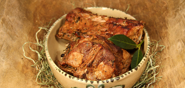 Wildbraten bilder – Bläddra bland 400 stockfoton, vektorer och videor ...