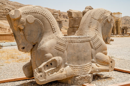 Takht-E-Jamshid Images – Browse 7,046 Stock Photos, Vectors, and Video ...