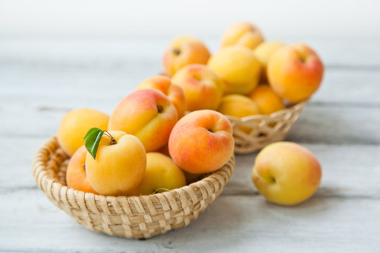 Marille Bilder – Durchsuchen 17,704 Archivfotos, Vektorgrafiken und ...