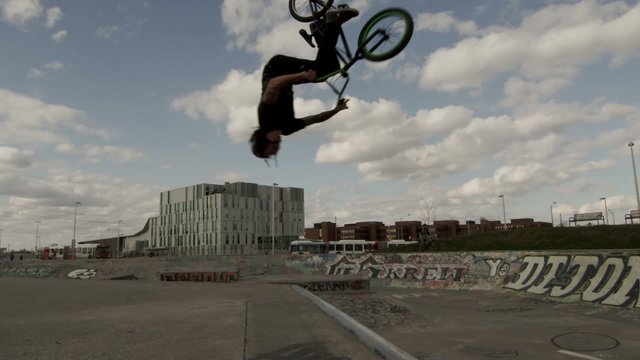Bmxer Bilder – Durchsuchen 100 Archivfotos, Vektorgrafiken und Videos ...