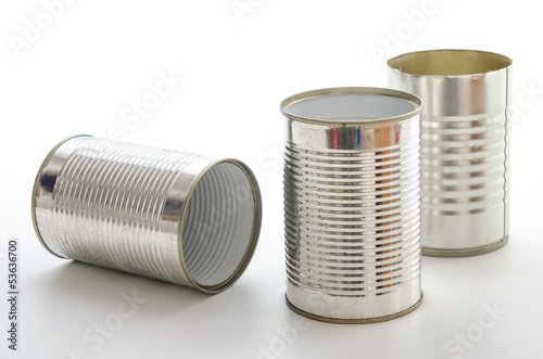 "Drei leere Konservendosen" Stockfotos und lizenzfreie Bilder auf ...