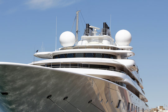 Yate Images – Browse 5,370 Stock Photos, Vectors, and Video | Adobe Stock