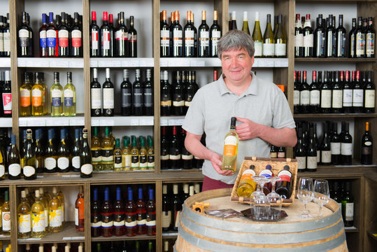 Weinsorten Images – Browse 500 Stock Photos, Vectors, and Video | Adobe ...