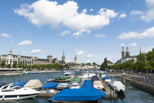 รูปภาพInnerstadt – เลือกดูภาพถ่ายสต็อก เวกเตอร์ และวิดีโอ161 | Adobe Stock