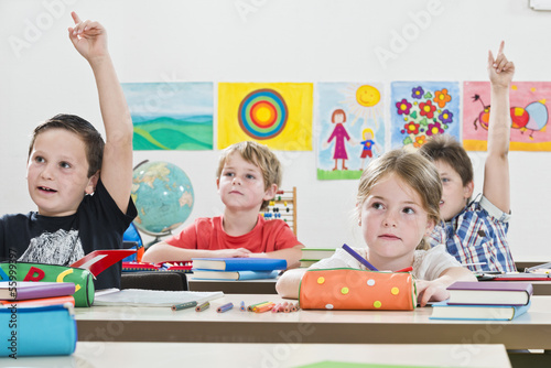 "Kinder in der Schule" Stockfotos und lizenzfreie Bilder auf Fotolia ...