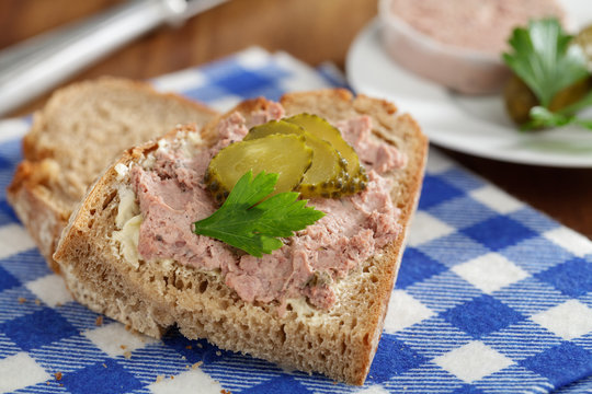 รูปภาพLeberwurstbrot – เลือกดูภาพถ่ายสต็อก เวกเตอร์ และวิดีโอ260 ...