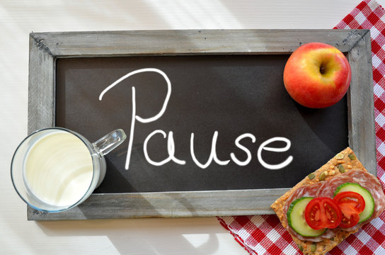 Pausenschild Bilder – Durchsuchen 19,510 Archivfotos, Vektorgrafiken ...