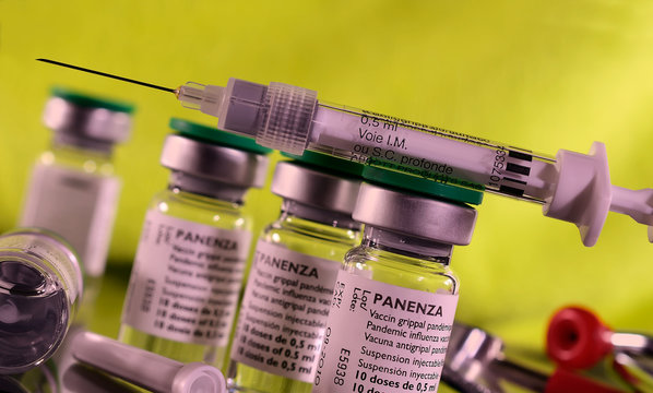 "voie Intramusculaire" : photos, illustrations, vecteurs et vidéos ...