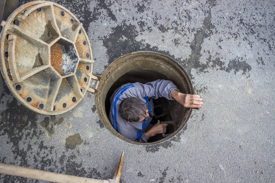 Human Toilet Bilder Stock Fotos And Videos Adobe Stock 7988