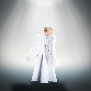 Christkind-Bilder: Stock-Fotos & -Videos. | Adobe Stock