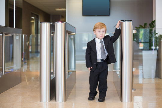 Turngate bilder – Bläddra bland 50 stockfoton, vektorer och videor ...