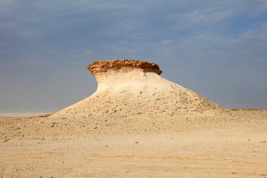 รูปภาพDukhan – เลือกดูภาพถ่ายสต็อก เวกเตอร์ และวิดีโอ223 | Adobe Stock