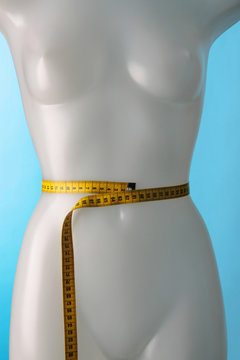 「Taillenumfang」の写真素材 | 73件の無料イラスト画像 | Adobe Stock