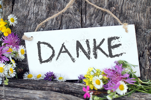 "Danke mit Blumen" Stockfotos und lizenzfreie Bilder auf Fotolia.com ...