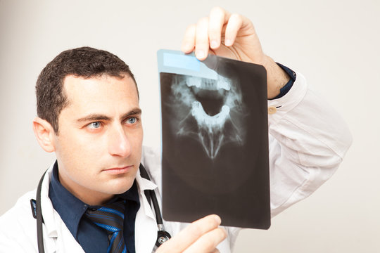 รูปภาพRentgen – เลือกดูภาพถ่ายสต็อก เวกเตอร์ และวิดีโอ400 | Adobe Stock