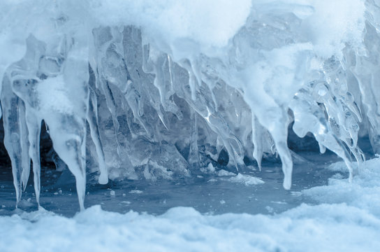 "Ice Spikes"-Bilder: Stock-Fotos & -Videos. | Adobe Stock