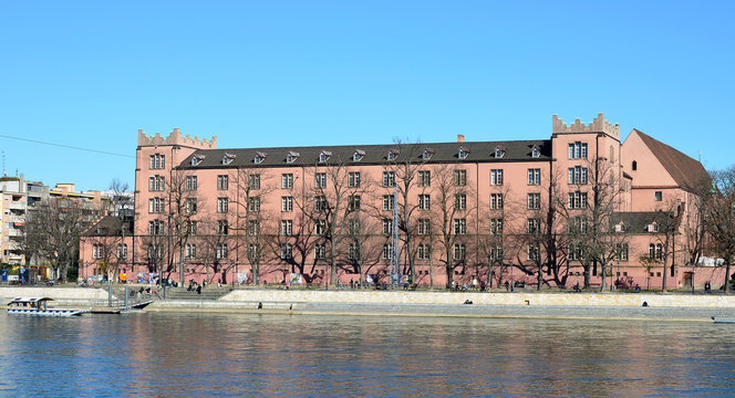 Innerstadt bilder – Bläddra bland 161 stockfoton, vektorer och videor ...