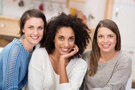 รูปภาพ"Frauen – เลือกดูภาพถ่ายสต็อก เวกเตอร์ และวิดีโอ76,066 | Adobe Stock