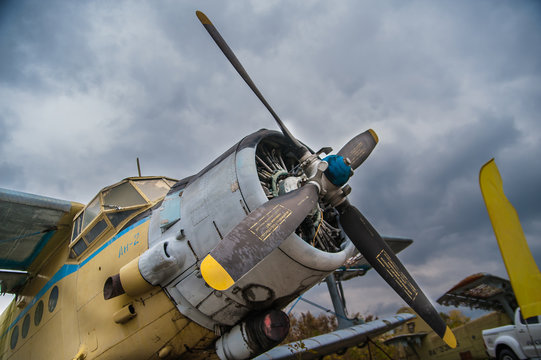 "Old Plane" Images – Browse 612 Stock Photos, Vectors, and Video ...