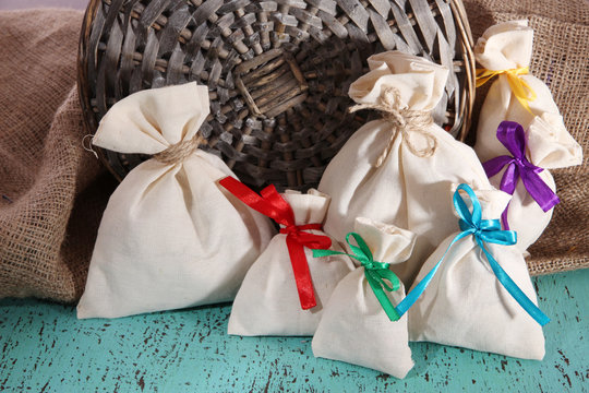 รูปภาพSackcloth – เลือกดูภาพถ่ายสต็อก เวกเตอร์ และวิดีโอ131,429 | Adobe ...