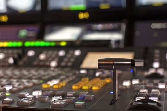 "Vision Mixer" Bilder – Durchsuchen 1,166 Archivfotos, Vektorgrafiken ...