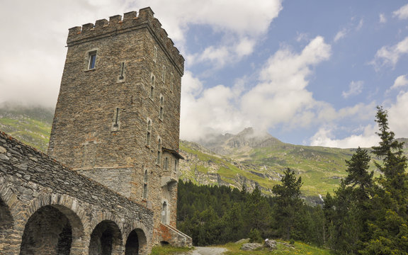 「Turmruine」の写真素材 | 304件の無料イラスト画像 | Adobe Stock