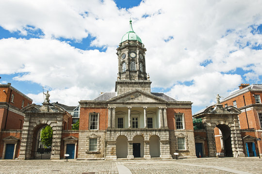 "Dublin Castle"-Bilder: Stock-Fotos & -Videos. | Adobe Stock